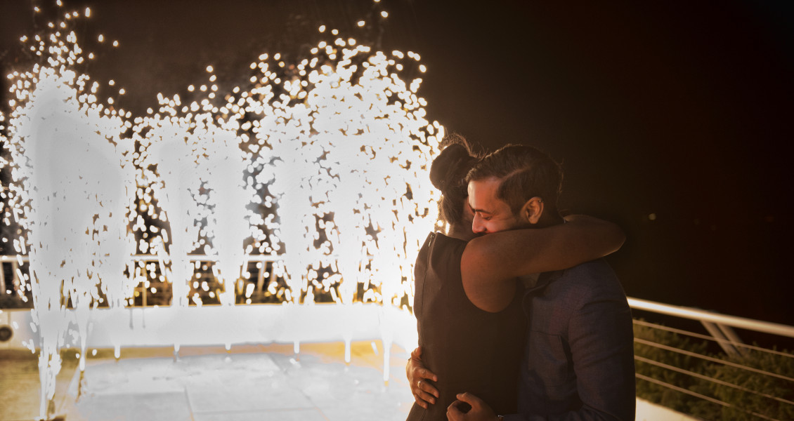 Wedding proposal in Venice among fireworks