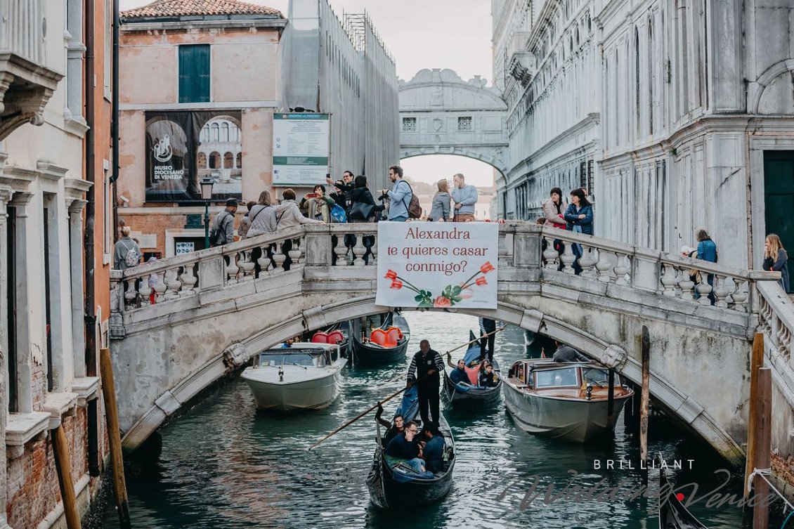 Best 8 wedding proposal ideas spots in Venice Italy